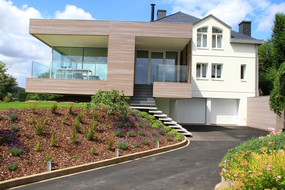 Moderner, hervorstehender Anbau - Anbau